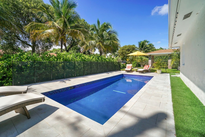 Palm Beach 3 Br Home! Pool & Large Patio - West Palm Beach, FL