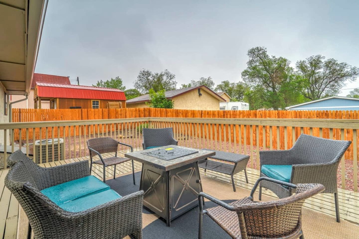 3bd Family Vacation Home Near Hiking & Downtown - Colorado Springs, CO