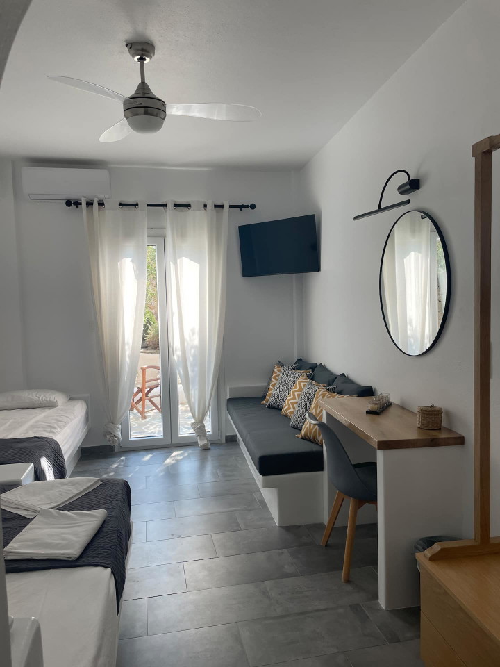 2 Marias Place - Ios