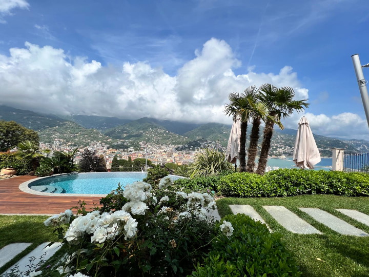33 Al Mare - By "At Home" - Pool, Jacuzzi, Garden - Rapallo