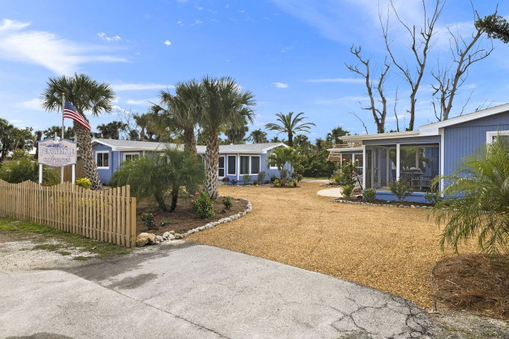 Gorgeous Newly Renovated Coastal Cottage "Egret" - Sanibel Island, FL