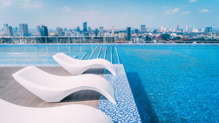 (706) Studio & Best Rooftop Pool - Cambodia