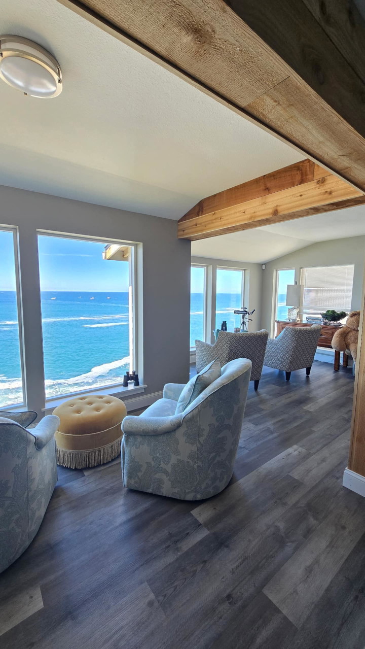 Sweet Polly's Oceanfront Charm - Depoe Bay, OR