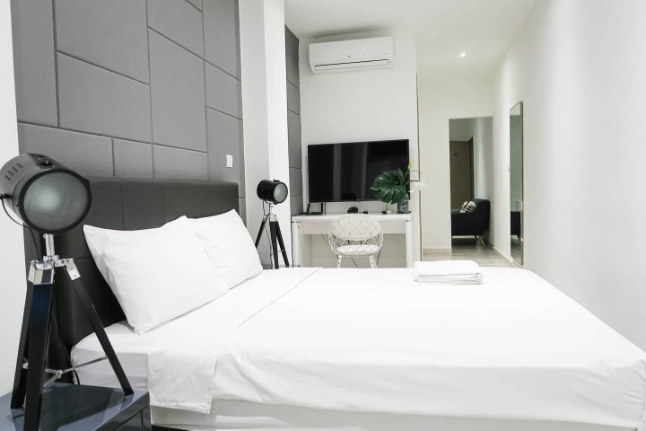 1. Comfy Studio Apt /Wifi @ Somerset/orchard Area - Singapore