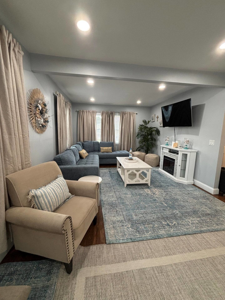 Fabulous Apt W/ Full Amenities, Blocks To Beach! - New Jersey