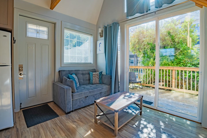 Cozy Sea Breeze Cottages - Ocean Shores, WA