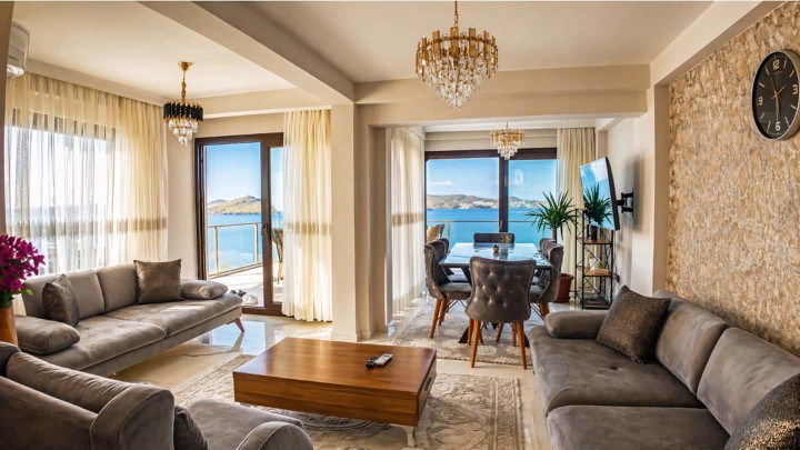 Yalıkavakta ŞAhane Deniz Manzaralı Dubleks Villa - Yalıkavak