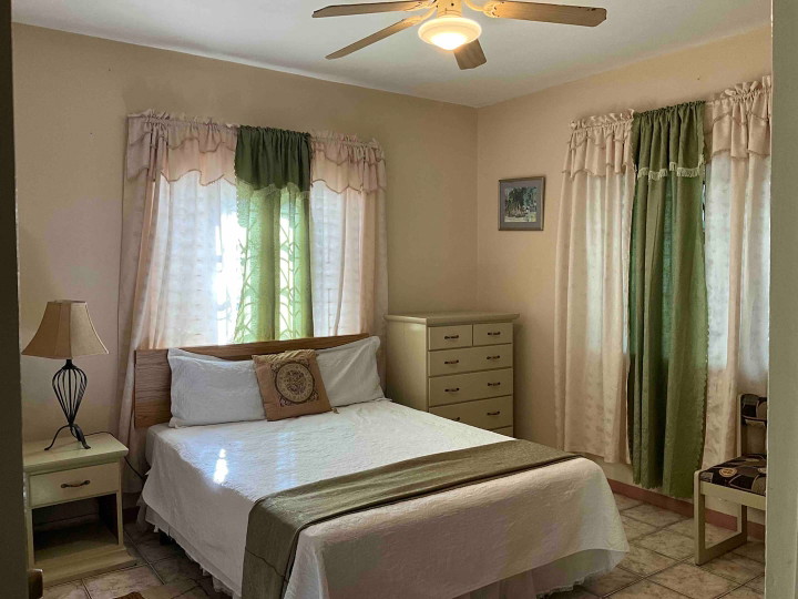 Cozy Entire Home In Spanish Town - Caribe