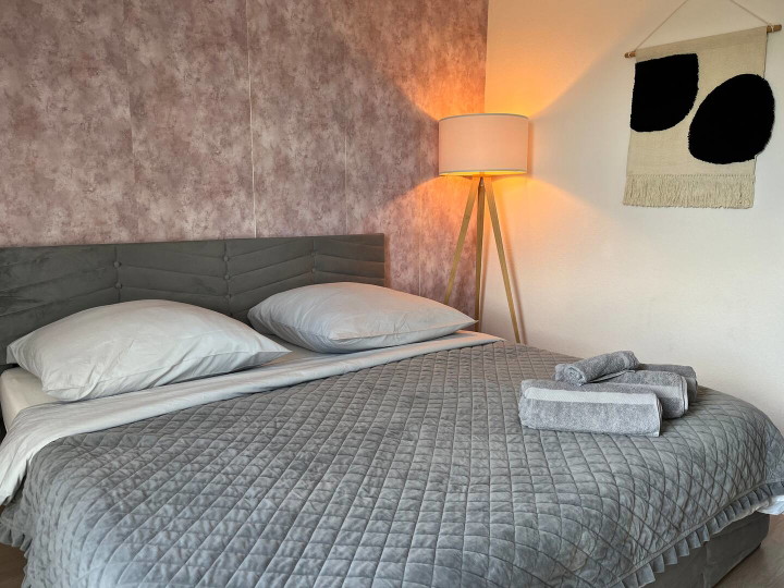 60 M² Attic Floor | Central, Quiet & Modern - Duisburg