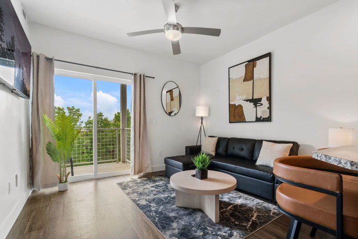 Stylish New Apt Suitedt Slcfree Parkngdelta Ctr - Salt Lake City, UT
