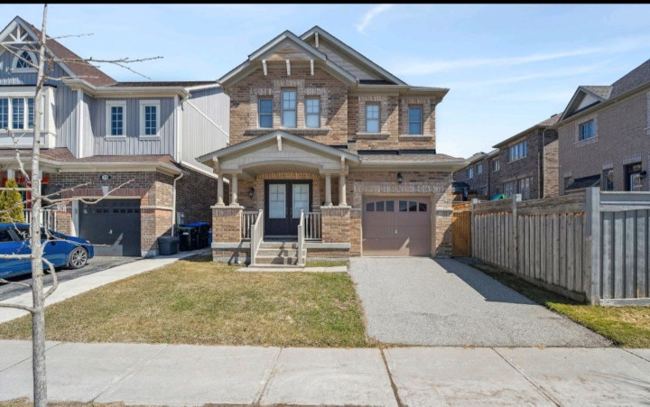 Home In Alliston |Bright & Cozy - Alliston