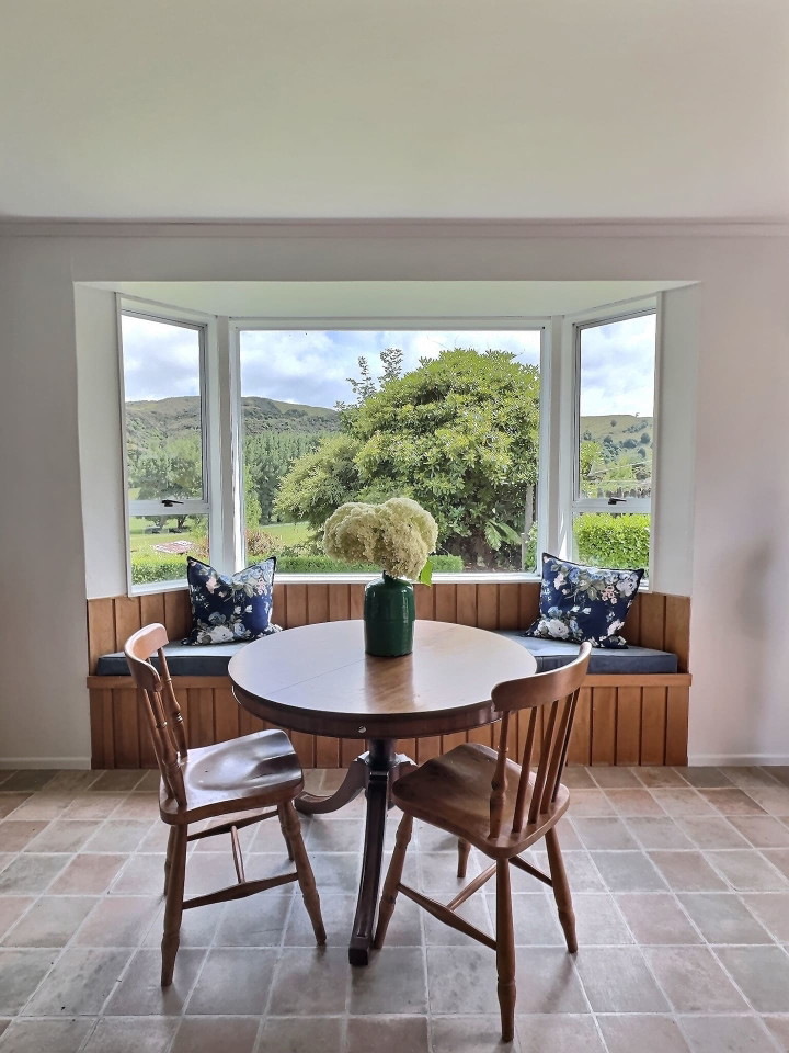 Ngarakau | Farmhouse River Retreat - New Zealand
