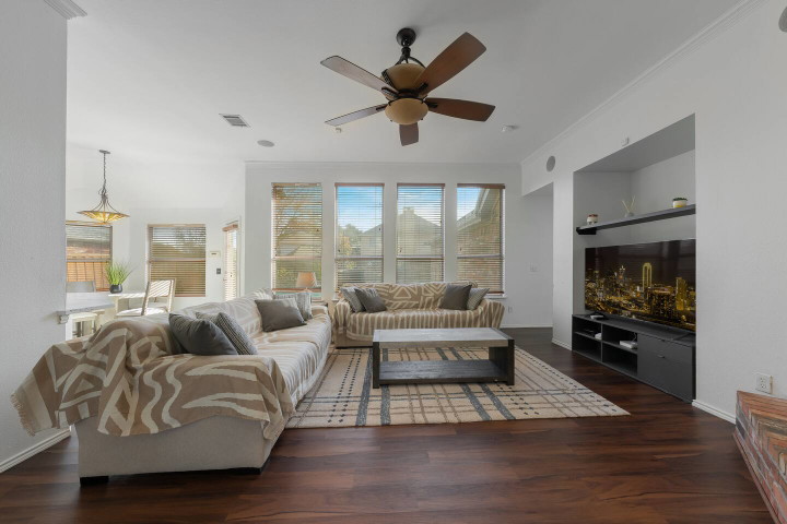 Harmonest: 4br Home In Central Frisco W/ Pool - Frisco, TX