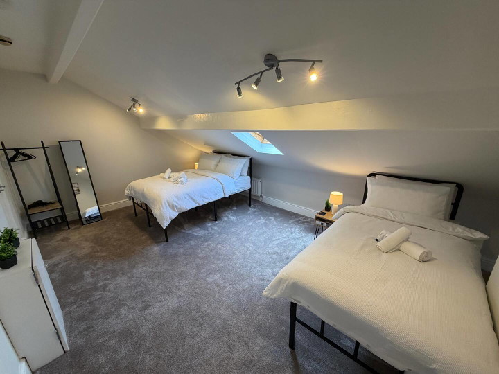 Central Bolton 3 Bed Free Parking Walk To Town - Bolton