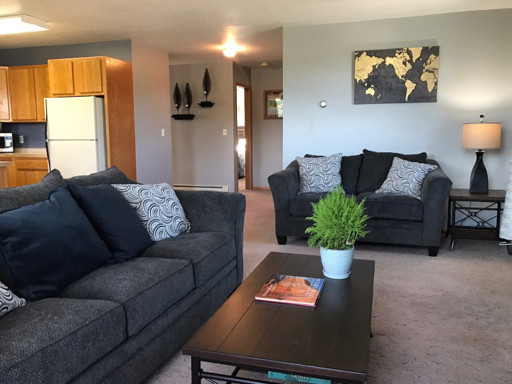 Getaway By The Bay.. A Cozy 2 Br Downtown Munising - Munising, MI
