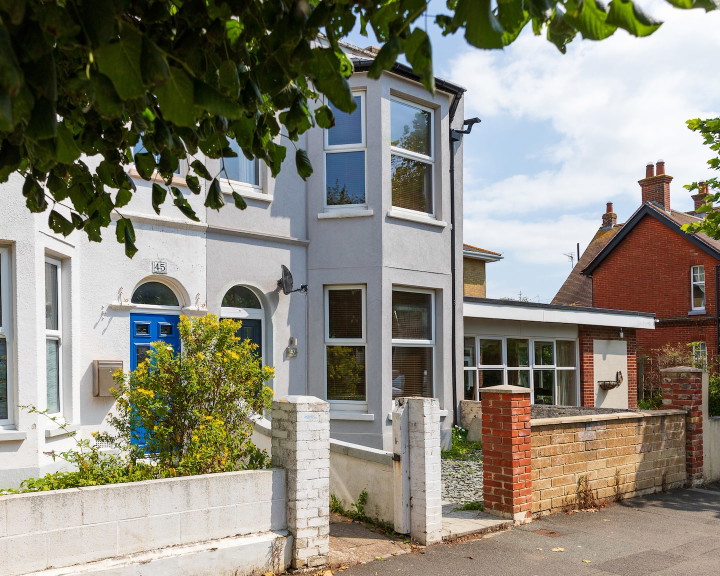 White Sand 4 Bedrooms, 6 Beds & Up To 8 Persons - Isle of Wight