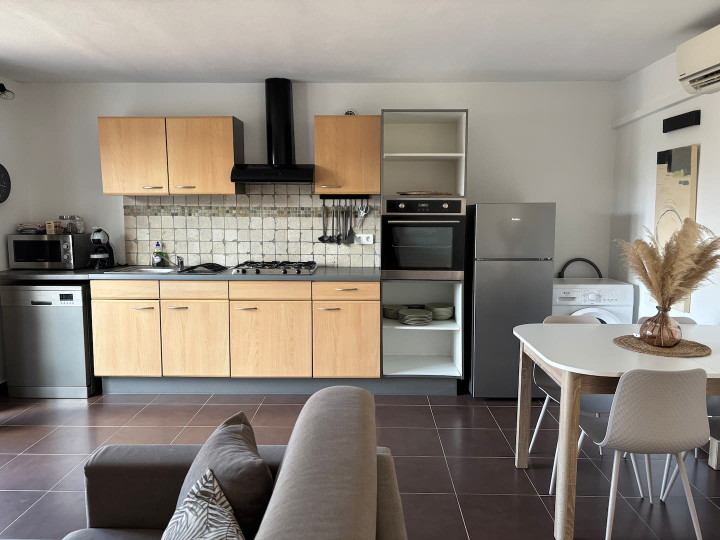 Jolie Maison Mitoyenne, Proche Du Centre - Bonifacio