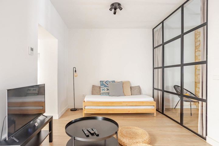 Beautiful Loft House W/patio 10 Mins To Center - Alicante