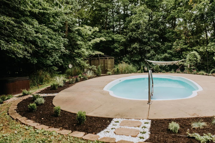 3+ Acre:king Bed, Hot Tub, Mini Golf, Pool Table - Cape Girardeau, MO