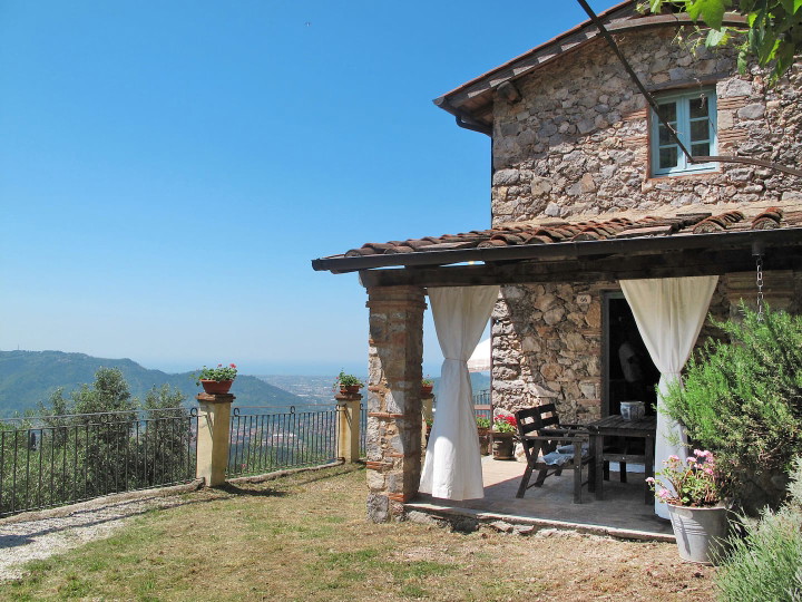Prachtig Vrijstaand Vakantiehuis Voor 4 Personen Met Privé Zwembad, Wifi, Tv, Terras En Panorama - Camaiore