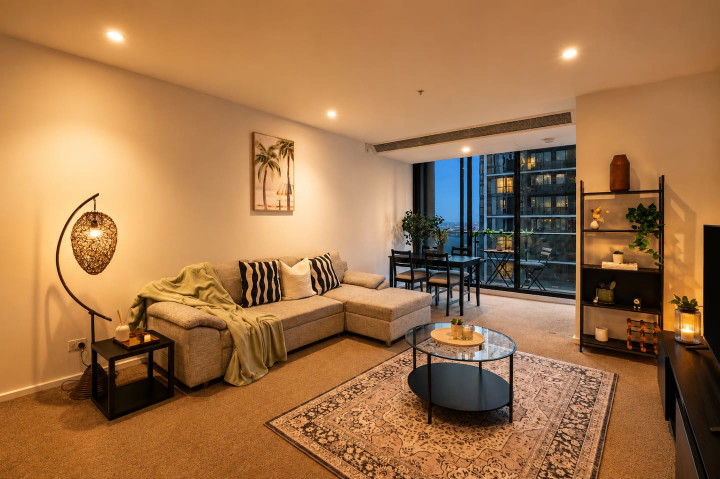 Modern Southbank Retreat  Pool Gym & Free Parking - Melbourne
