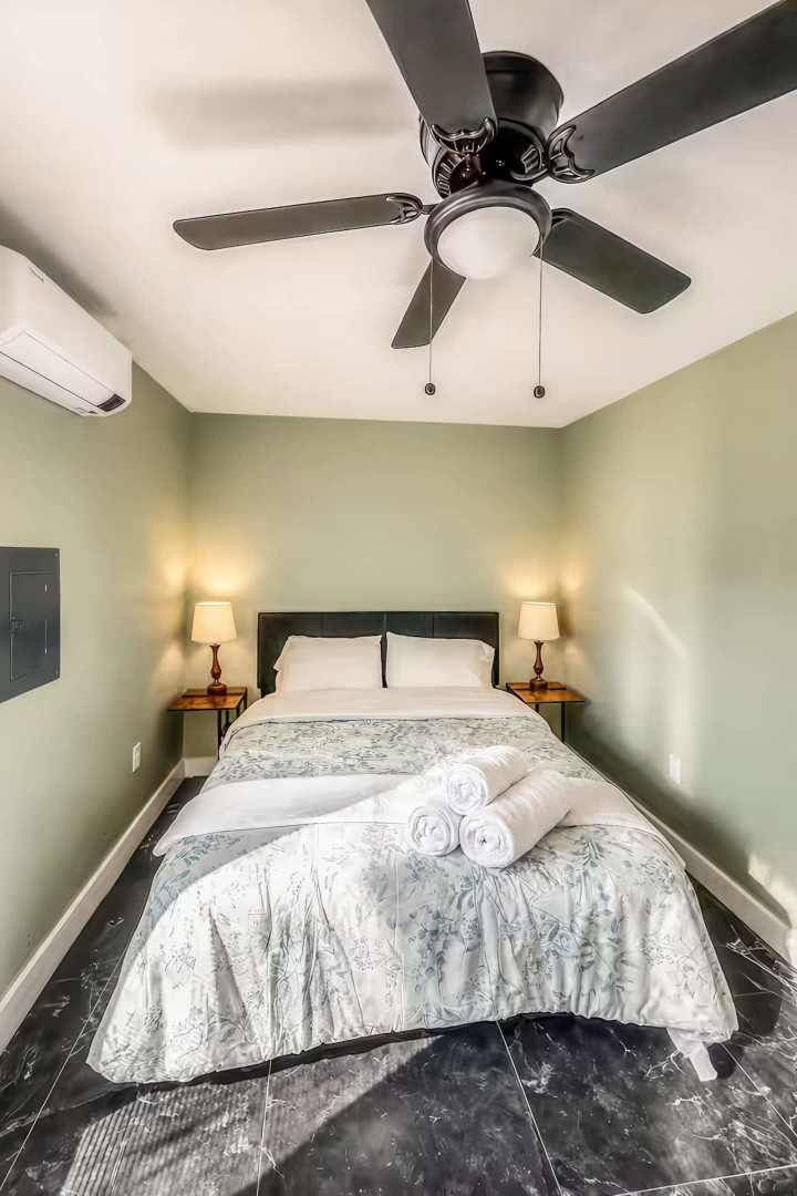 Guest Villa - Cedar Hill, TX