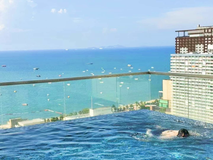 #015 @The Base Central Pattaya | Rooftop Pool - Jomtien