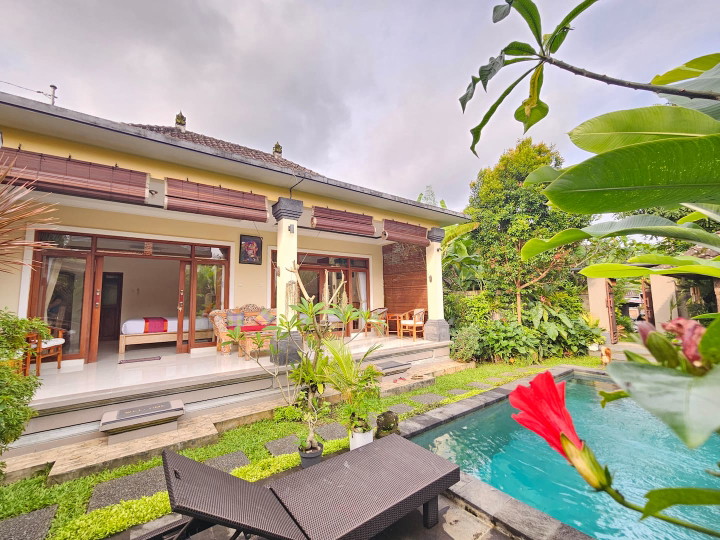 Diri's Villa With Pool Wifi And Airconfully - Indonesien