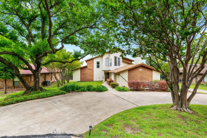3kingbeds/fireplace/deck/6 Flags/airport - Irving
