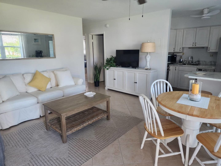 Tranquil Condo In Marco Island - Caribe