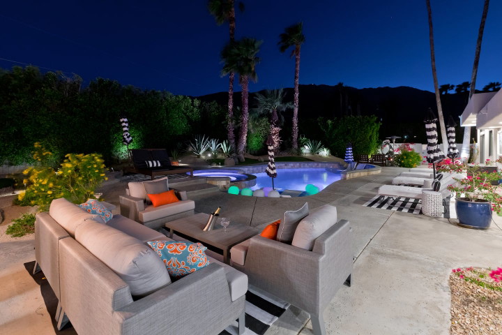 The Estate - As Seen On Cbs Tv Show, Staycation! - Palm Springs, CA