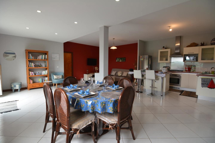 Grand F2 Indépendant - Calme - Proche Commerces - New Caledonia