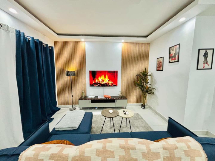 Charm And Comfort At Your Fingertips. - Abidjan