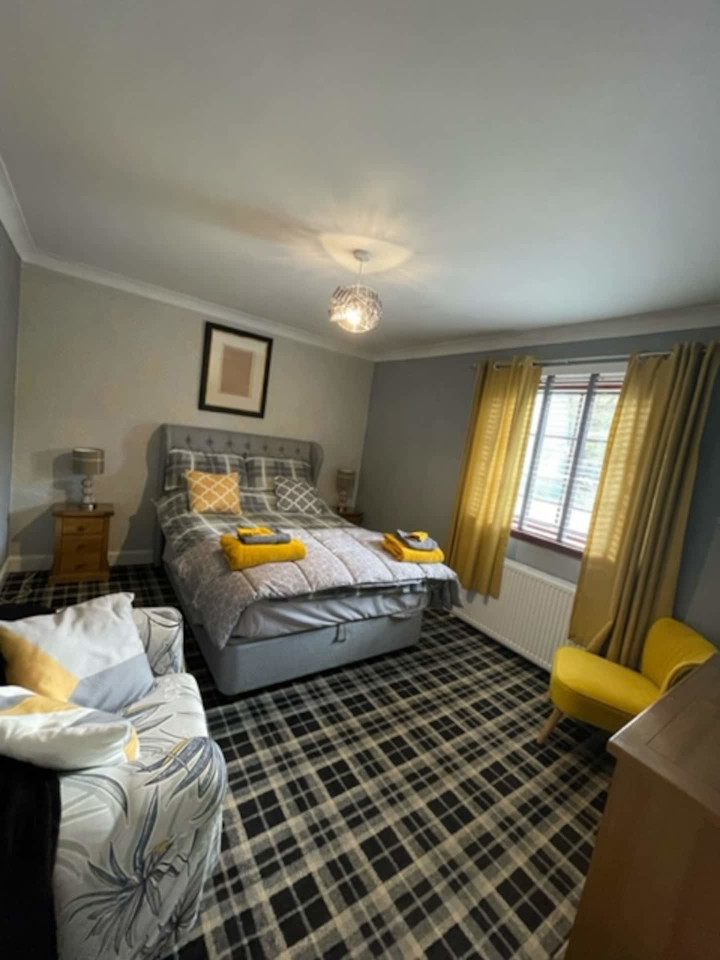 Navan B And B, Room 1, Downstairs - Mallaig