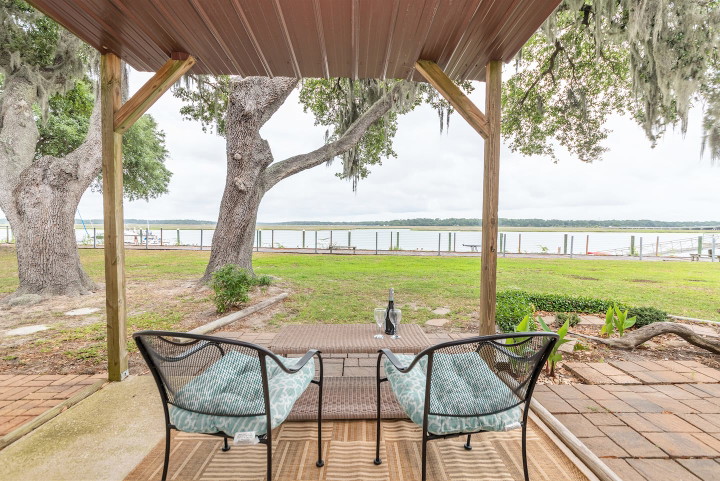 Charming Coastal Casa On Beaufort's Battery Creek - Beaufort, SC
