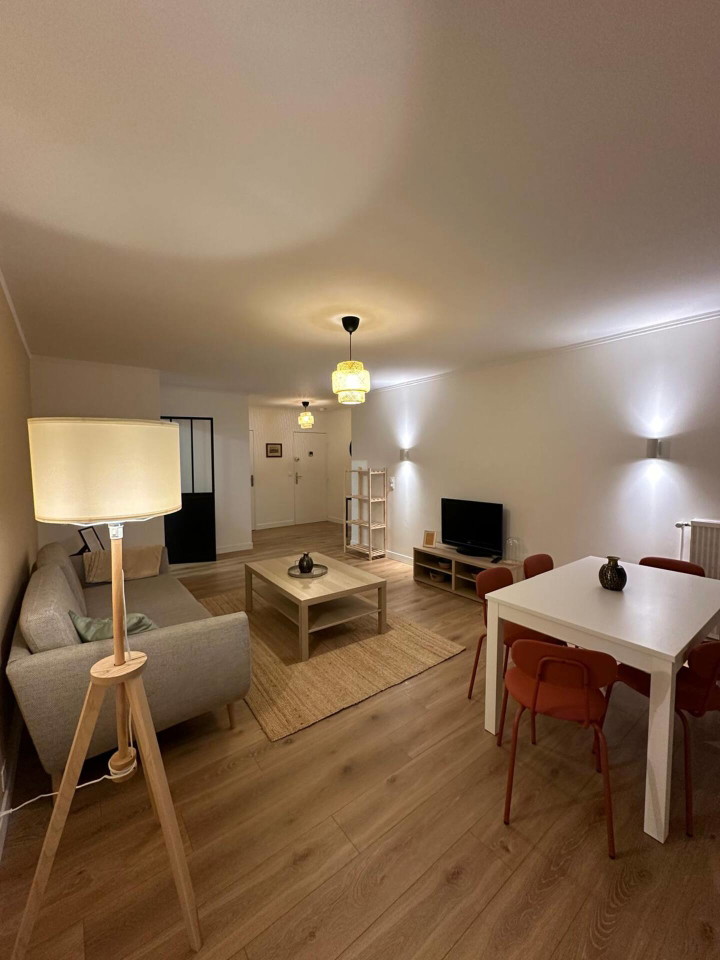 Appartement Rénové De Standing-95m2- Reims Centre - Cormontreuil