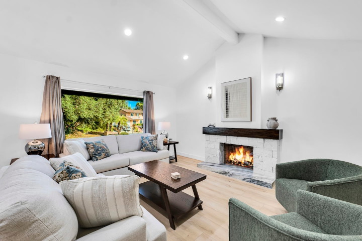 Modern Comfort: Sleek 4br, 3ba Getaway - Westlake Village, CA