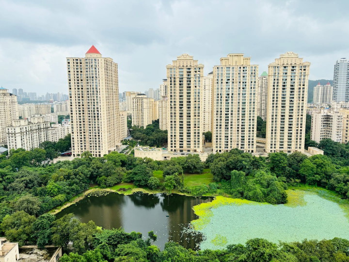 Lake Serenity-bohemian Oasis In Hiranandani Estate - Thane