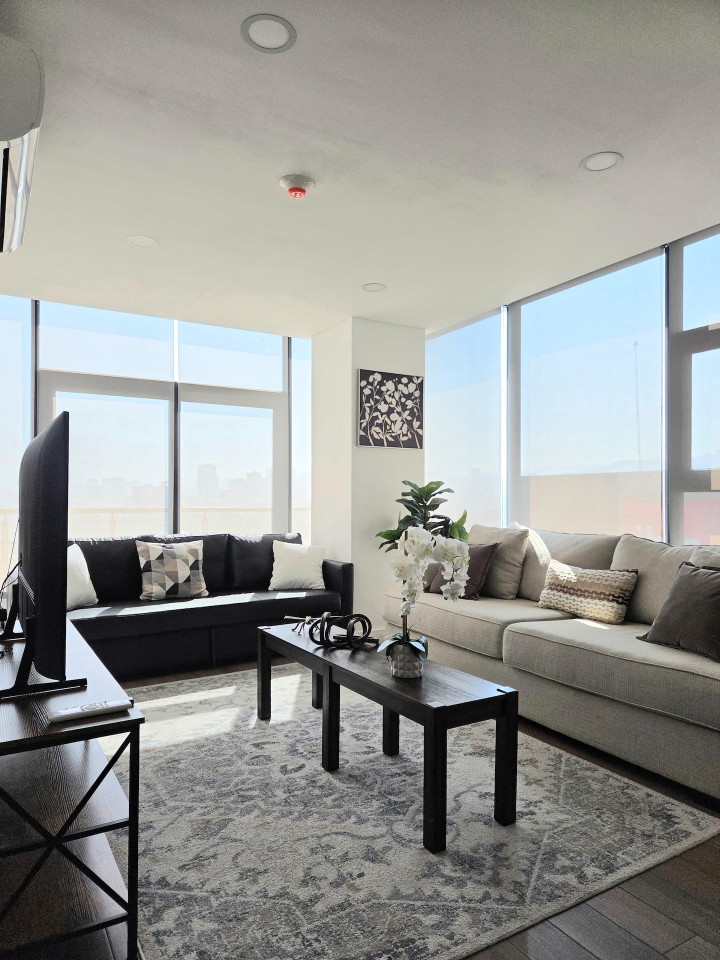 New Modern Luxury Condo - Prime Location - Tijuana