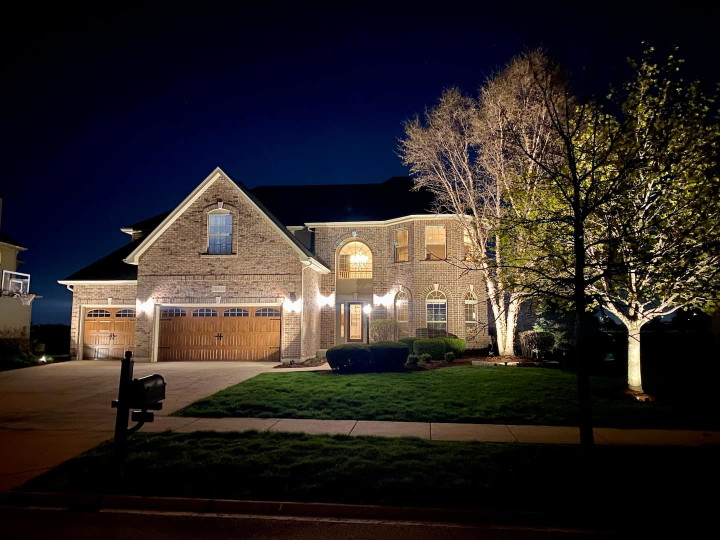 Water Front Luxury Home Will Feel Like A Resort! - Oswego, IL