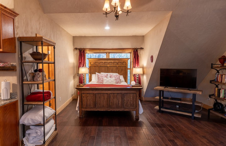 Natureview Hideaway Deluxe Apartment In Cashiers - Cashiers, NC