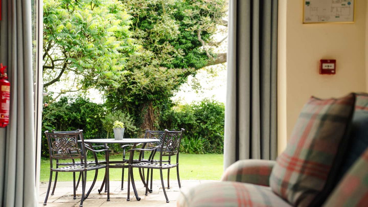 Cosy Farmhouse Lodge With Hot Tub - North Yorkshire