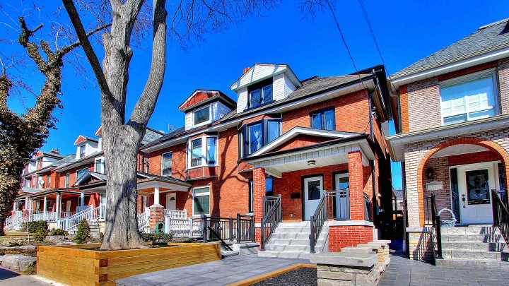 Cozy Home Away From Home - Toronto