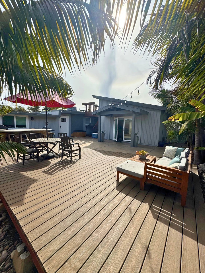 Backyard Bungalow 2 Blocks From The Beach - Carlsbad, CA