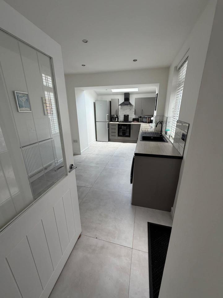 Your South Wales Adventure Base - Sleeps 7 - South Wales