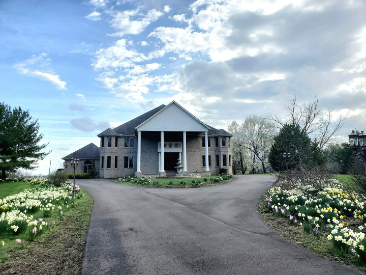 Spacious, Serene Family Getaway - Waynesville, OH