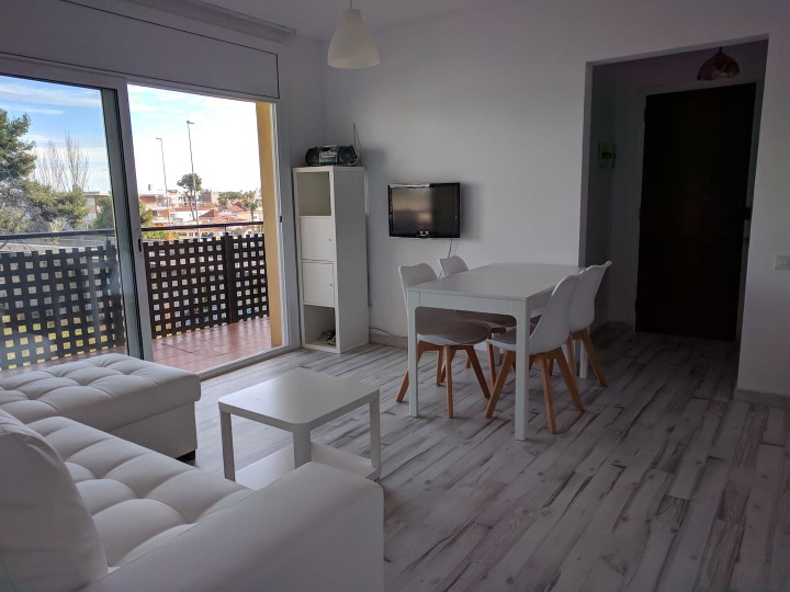 Sunny Great Beach Apart., Car Park - Castelldefels