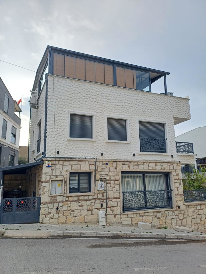 Urla Merkezde Deniz Manzaralı 3+1 Dublex Tatil Evi - Urla