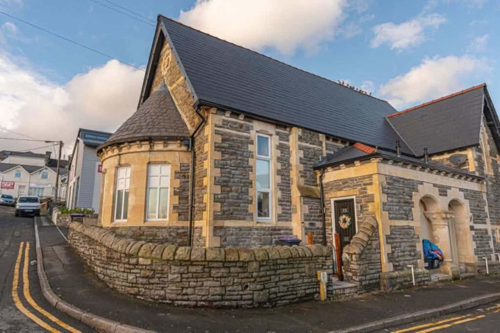 Brunel House By Cwtch Accommodation - Usk
