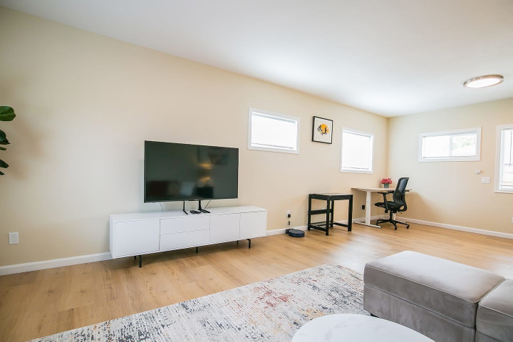 Modern Santa Clara Escape - Cupertino, CA